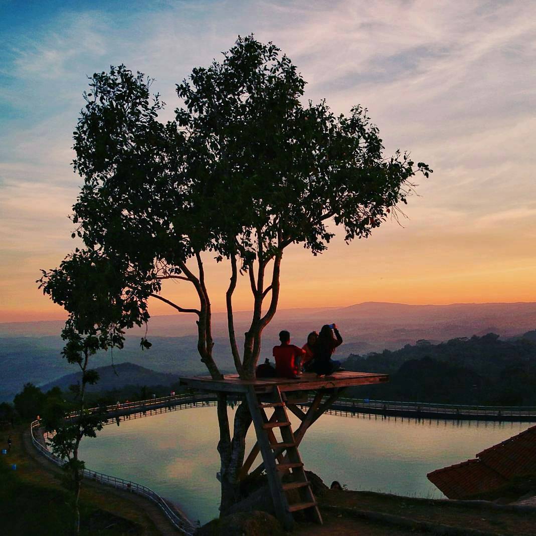 5 Wisata Embung Di Jogja Ini Benar-benar Eksotis. Yuk Kesini! – Wedang ...