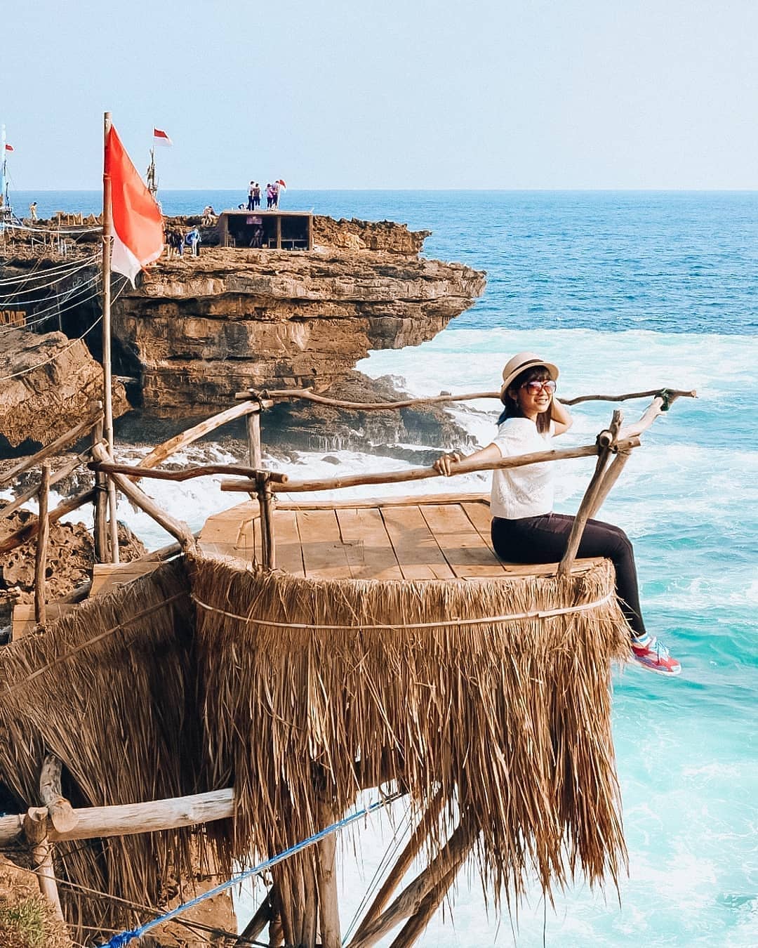Pantai Timang: Wisata Ekstrim di Jogja dengan Spot-spot yang Sungguh ... Pantai Timang: Wisata Ekstrim di Jogja dengan Spot-spot yang Sungguh ...