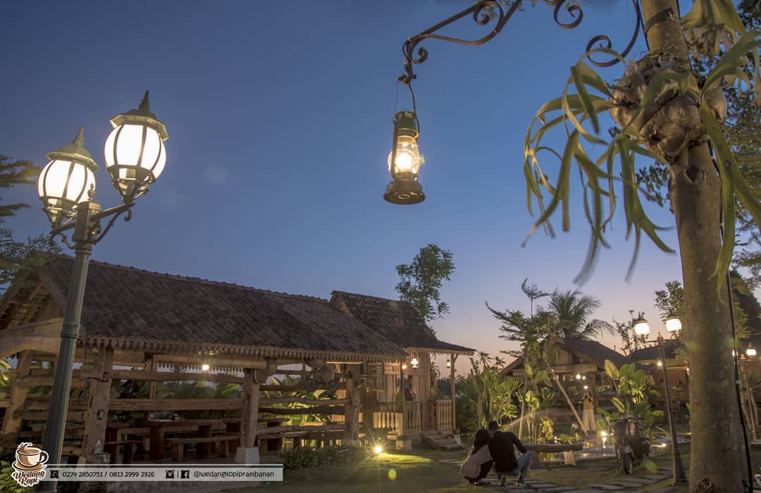 Resto Romantis di Jogja dekat Candi Prambanan – Wedang Kopi Prambanan