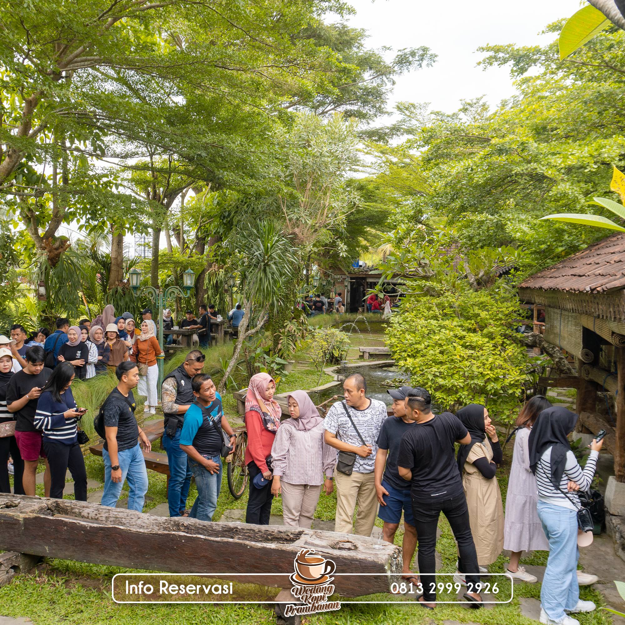 Rekomendasi Tempat Makan Estetik Dekat Candi Prambanan – Wedang Kopi ...